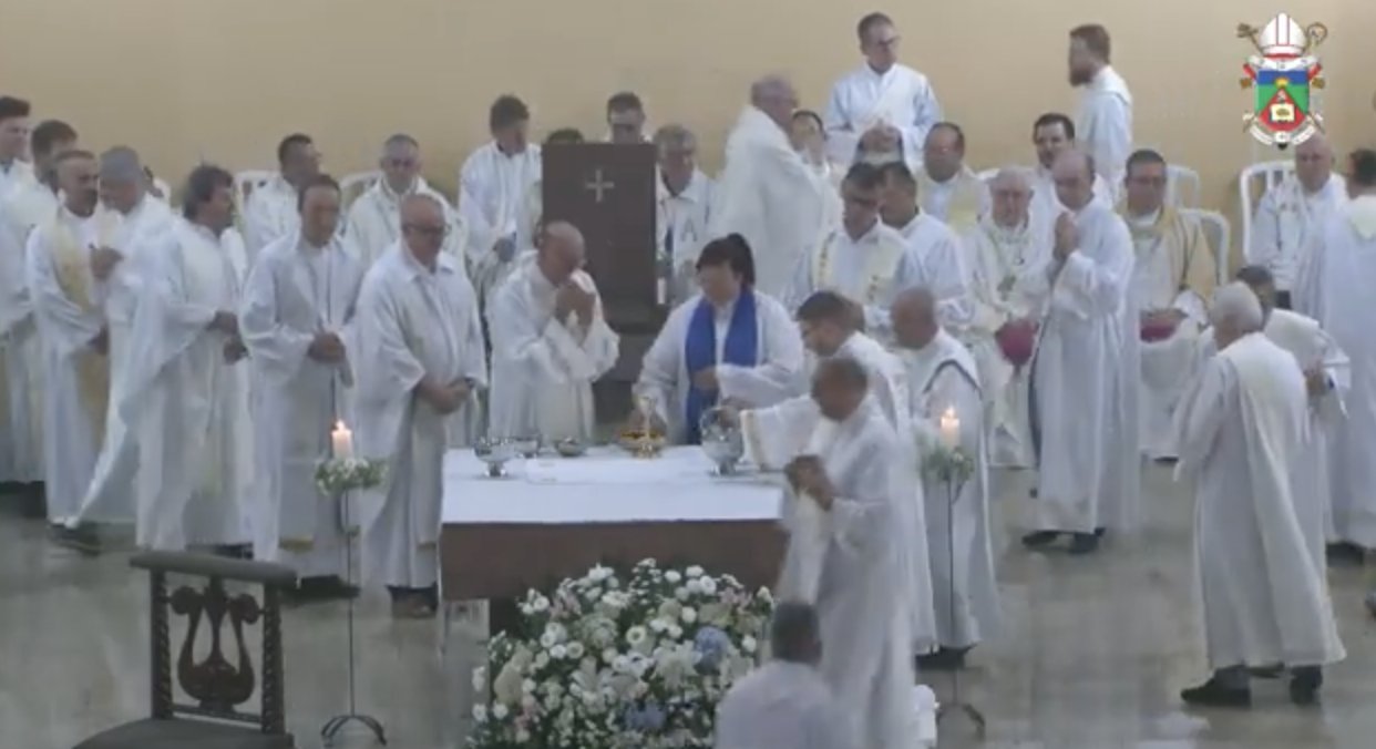 ¡VÍDEO ORIGINAL DE LA “SACERDOTISA” DE BRASIL CONCELEBRANDO Y ...